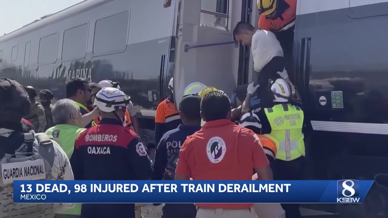 Interoceanic train derails in southern Mexico, killing at least 13 and ...