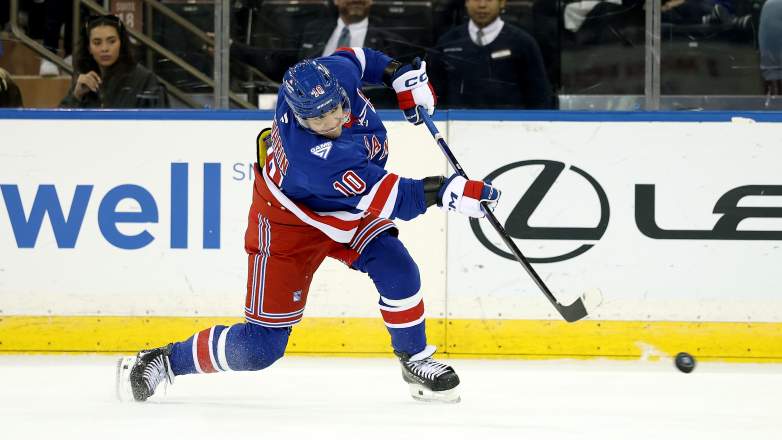 Rangers superstar predicted to join division rivals