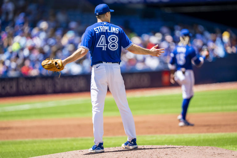 Blue Jays: Eric Lauer stepped up in 2025 just like Ross Stripling did ...