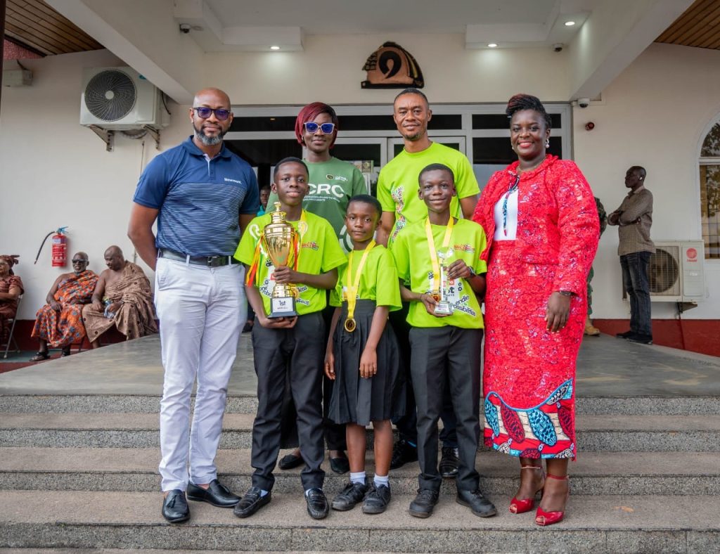 Team Kona presents National Robotics Championship trophy to Otumfuo ...