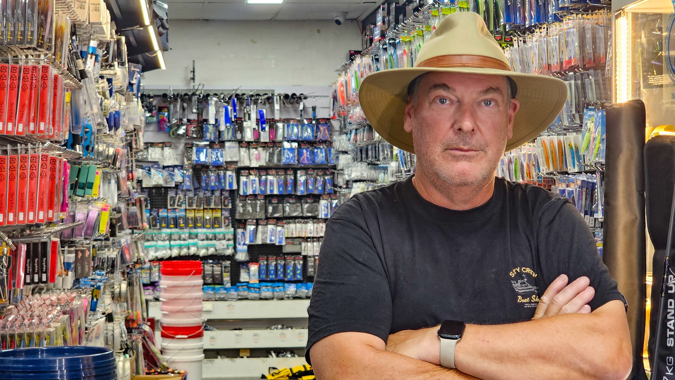 Small businesses struggle as tourists look elsewhere after WA fishing ban