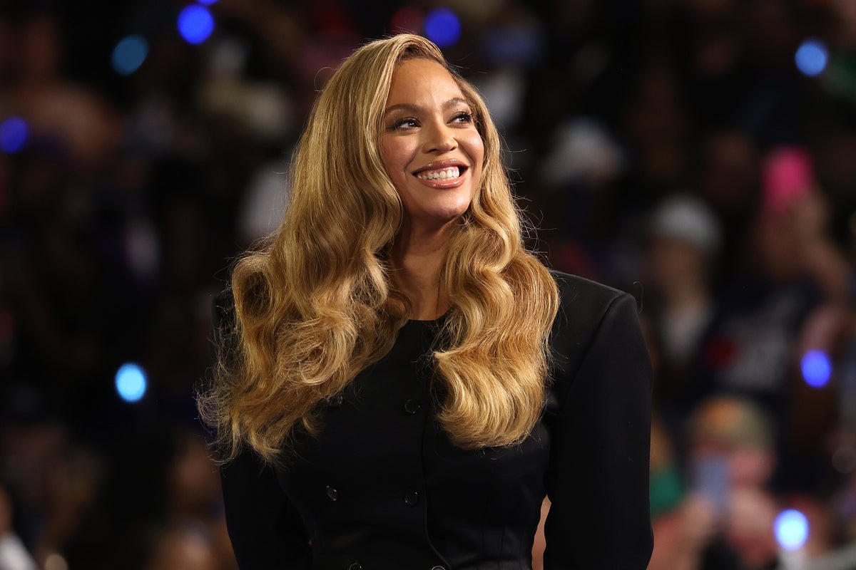 Beyonce joins Taylor Swift and Rihanna in elite celebrity club