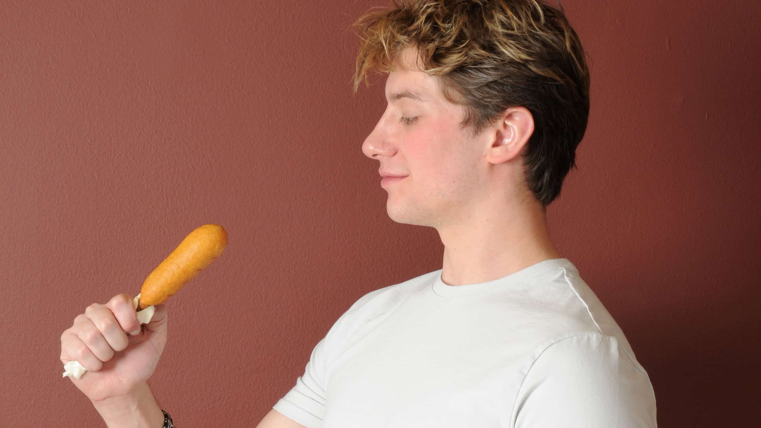 9 common sayings Canadians mean differently than Americans
