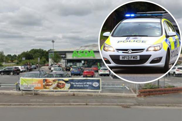 Attempt to steal money at supermarket cash machine