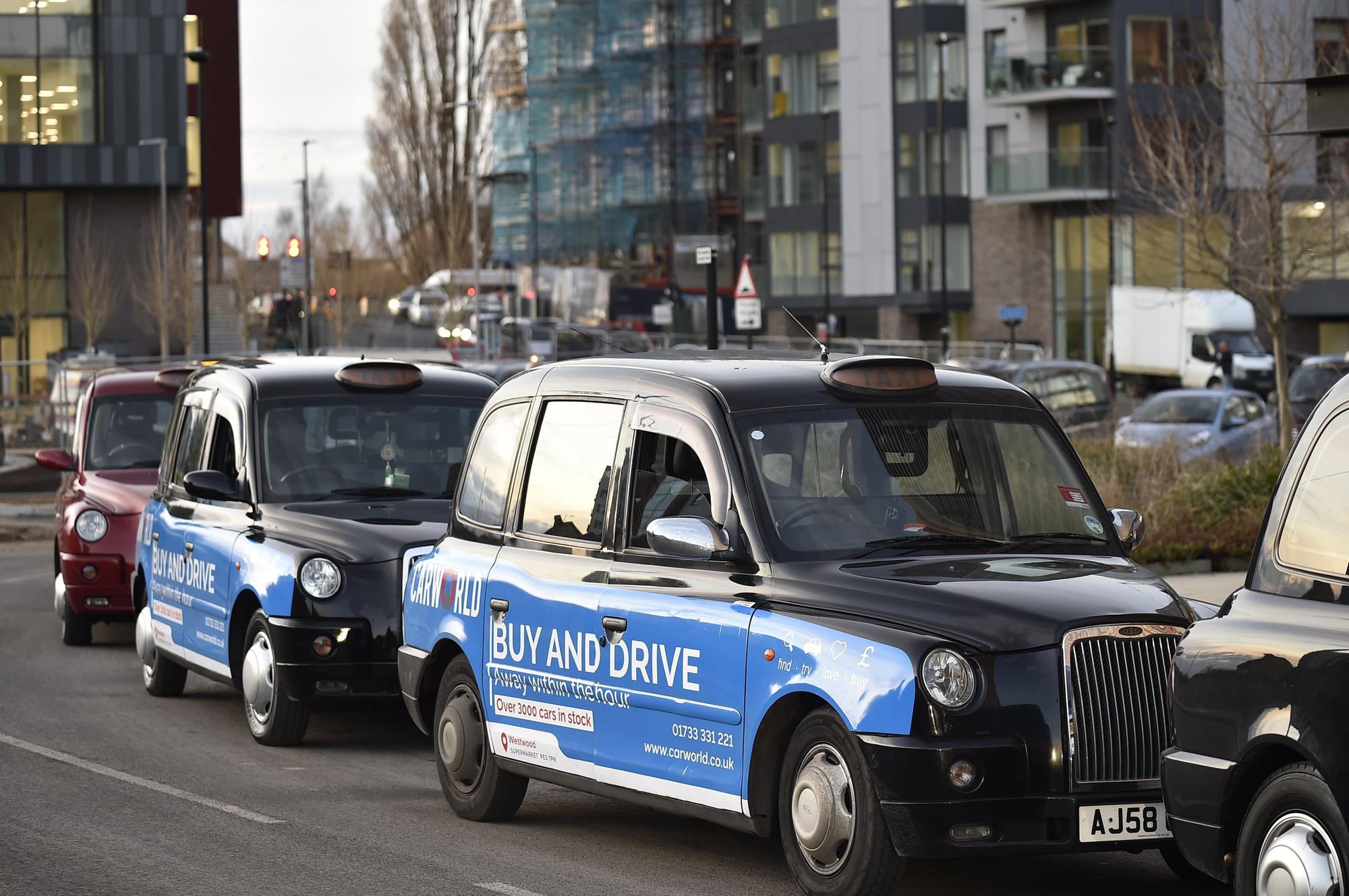 Mayor calls for tighter taxi licence controls to create 'level playing ...