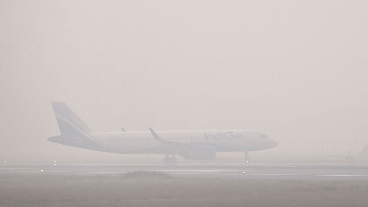 Red alert for fog in Delhi till Tuesday afternoon; 128 flights cancelled