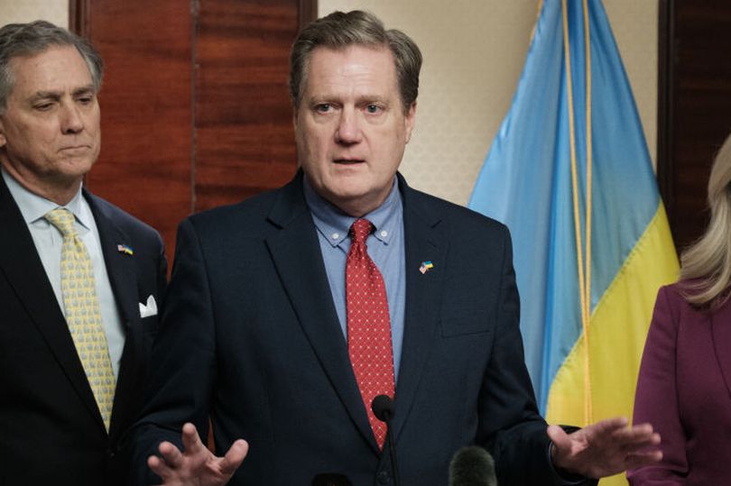 Senior Republican issues warning over taking 'pro-Russia' stance