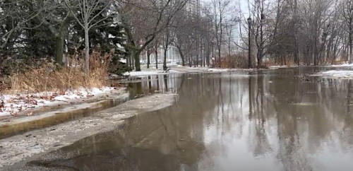 Treacherous road conditions as storm hammers southern Ontario