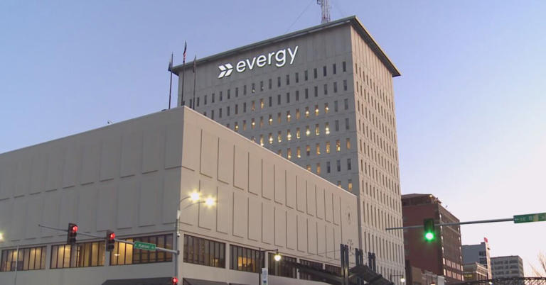 Hearings set for Evergy’s application for 133-mile transmission line