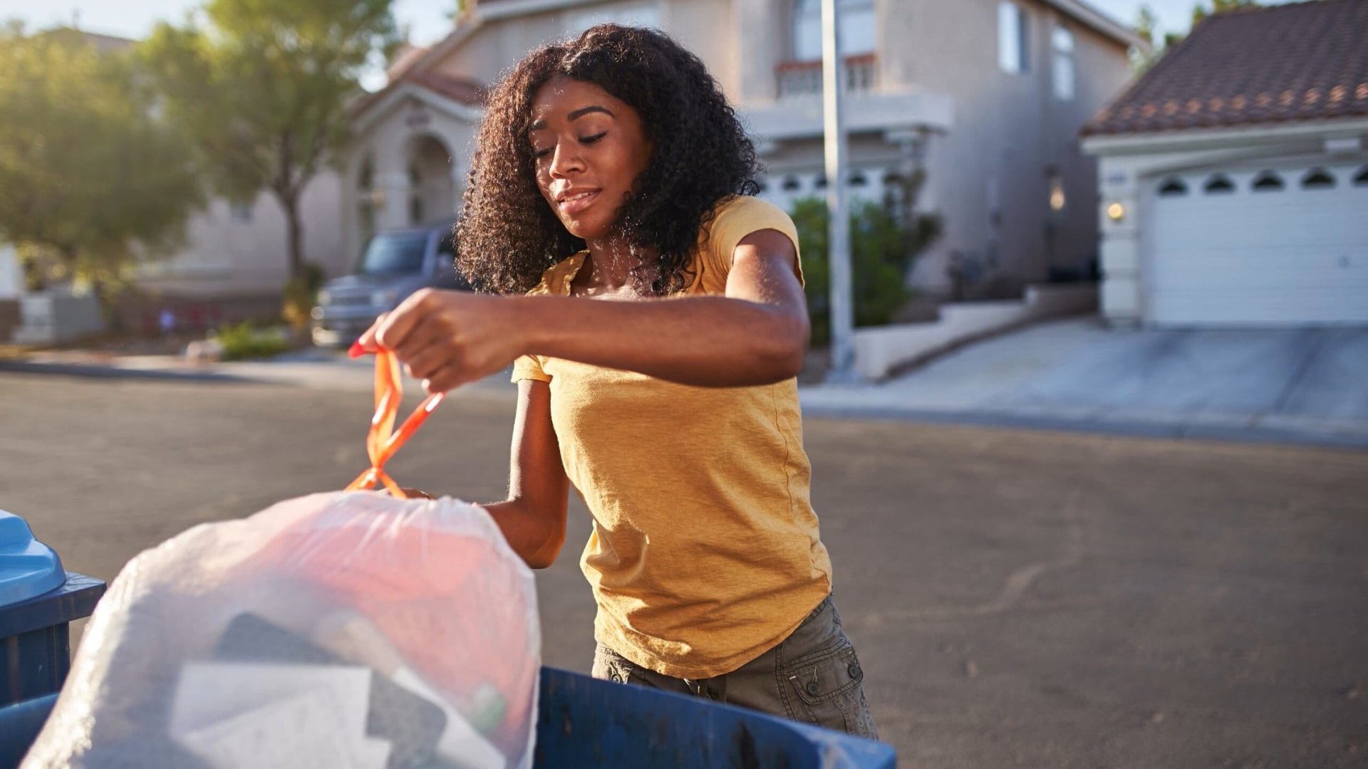 Just 1 minute of your day could solve the planet's waste crisis
