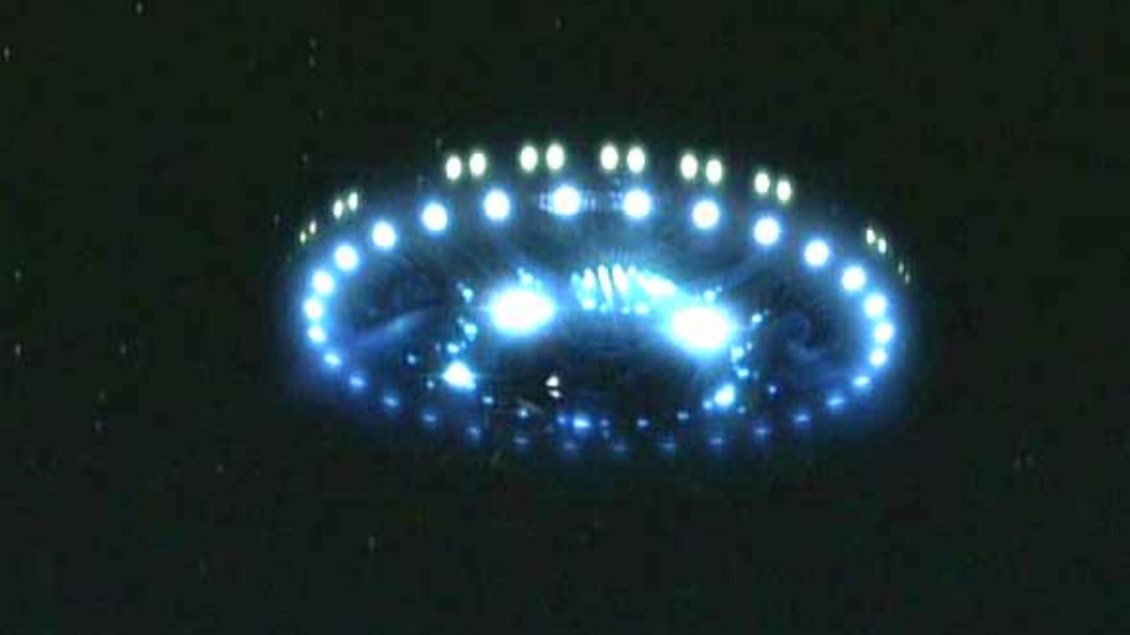 Alien bombshell as Dave Rubin hosts claims of UFO crashes and non-human ...