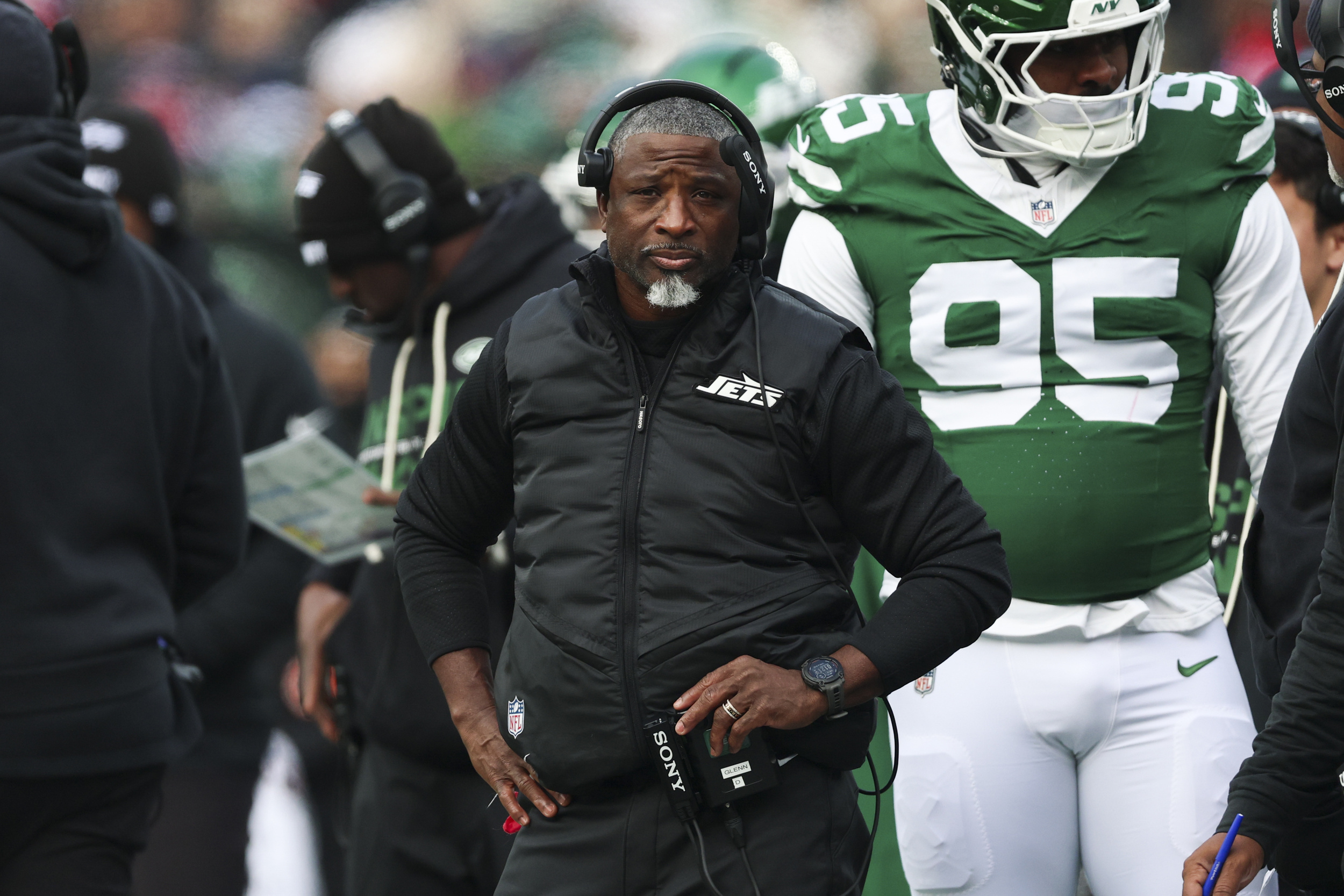 Jets HC Aaron Glenn’s status uncertain?