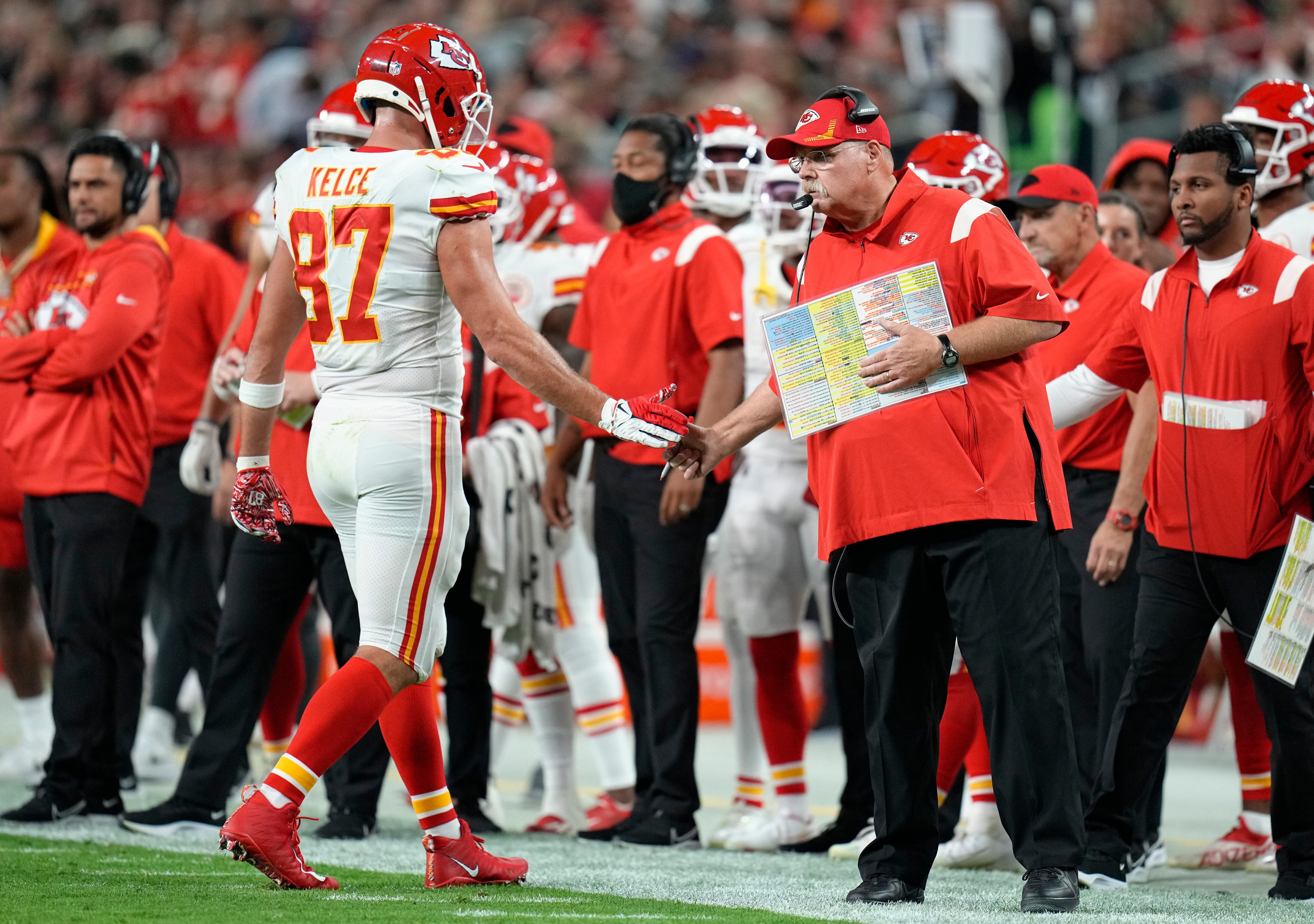 Kelce to play against Raiders, Reid confirms plans to return next ...