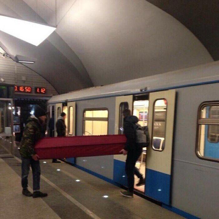41 Funny and Strange Things Spotted on the Subway