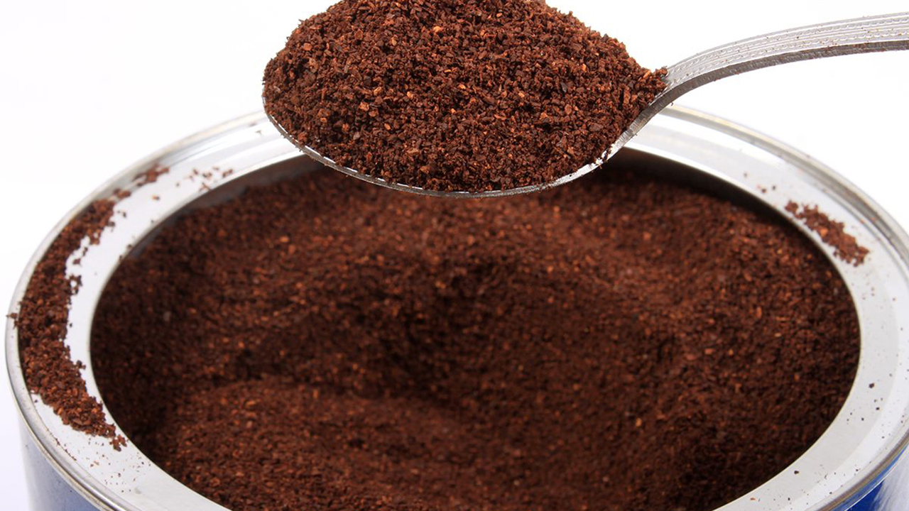 Before tossing that coffee can, try this smart outdoor hack