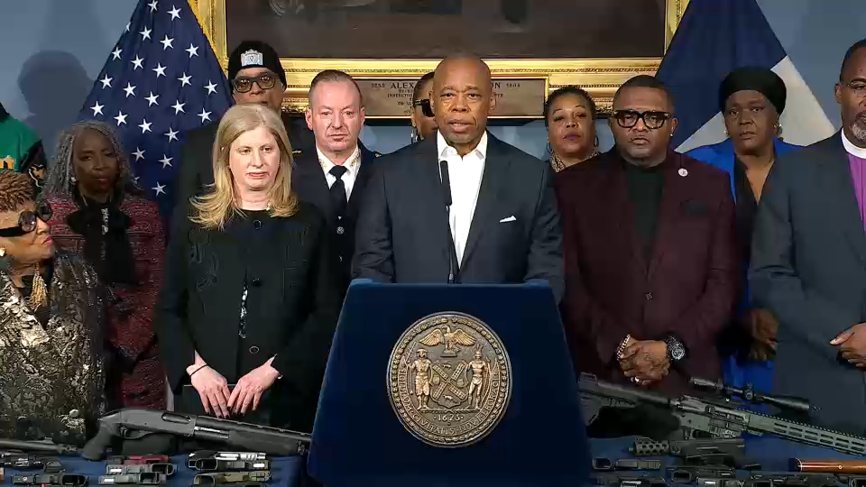 Eric Adams touts decrease in violent crime as New York City mayoral ...
