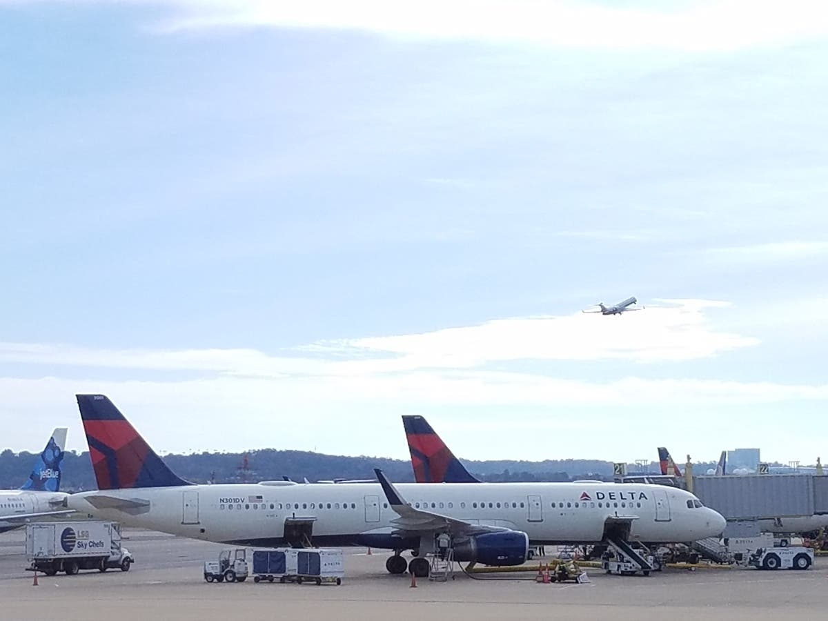 Delta plane diverted to ATL after engine trouble: Reports
