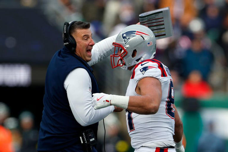 Drake Maye MVP odds soar after near-perfect showing against New York Jets