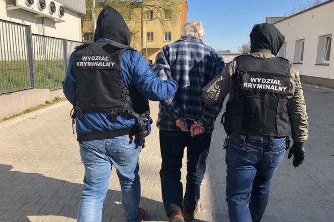 240 ciosów nożem. Sąd umorzył postępowanie w sprawie zabójstwa w Słupsku