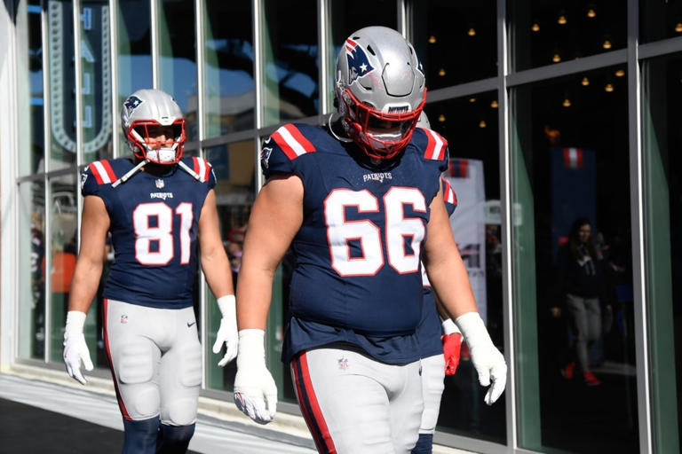 Pats LT Will Campbell (knee) expected to return to practice this week