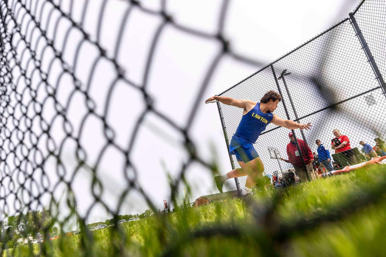 100 photos that showcase biggest moments, thrills in Michigan sports in ...