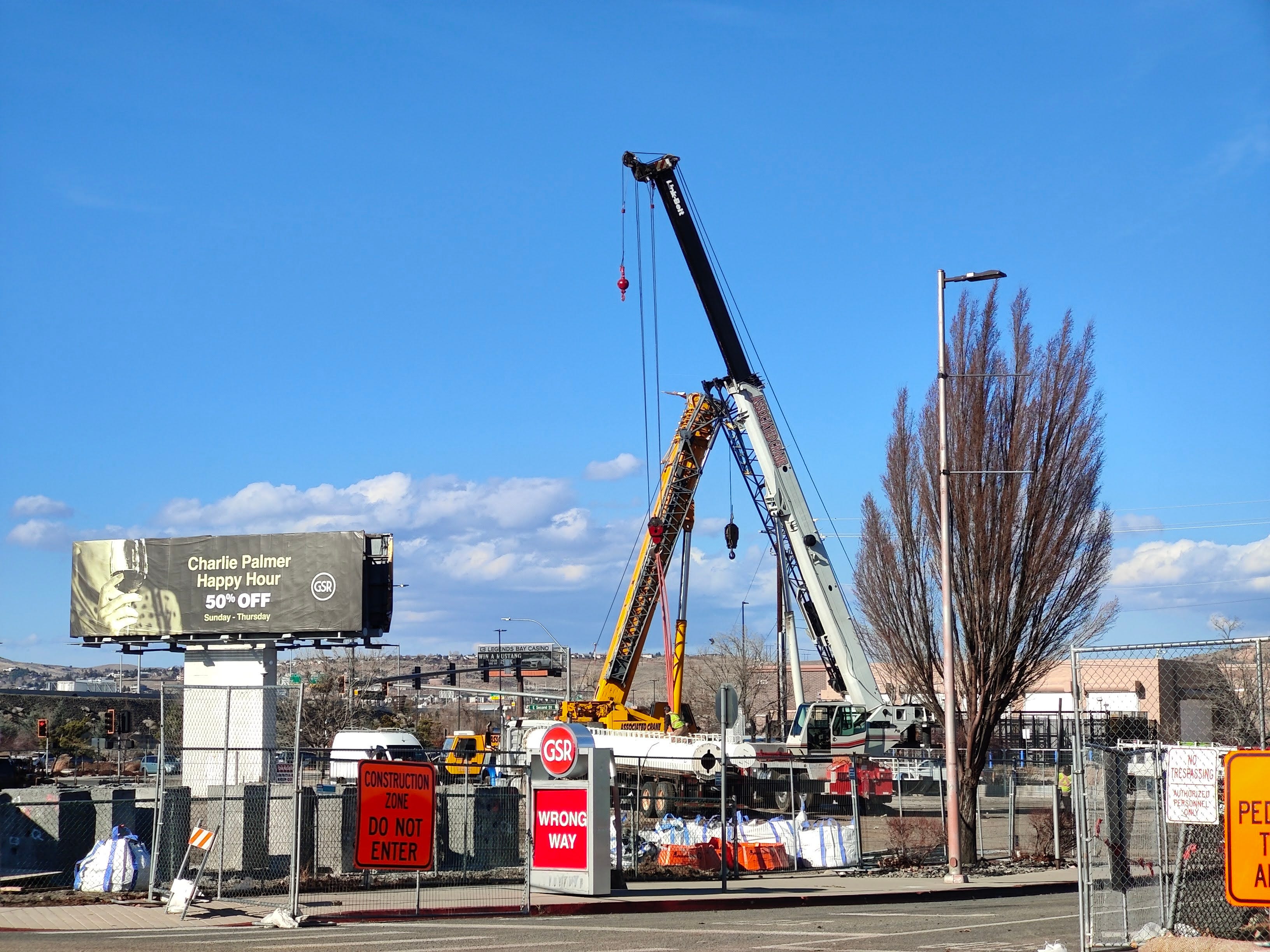 180-foot Reno extreme thrill ride torn down after nearly 3 decades