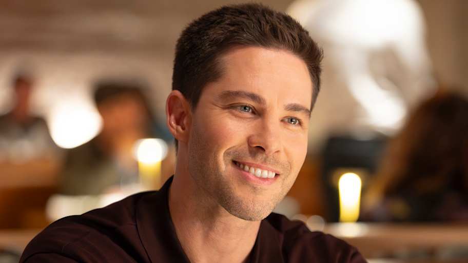 911 may have quietly tapped this Glee star to play Buck's new love interest