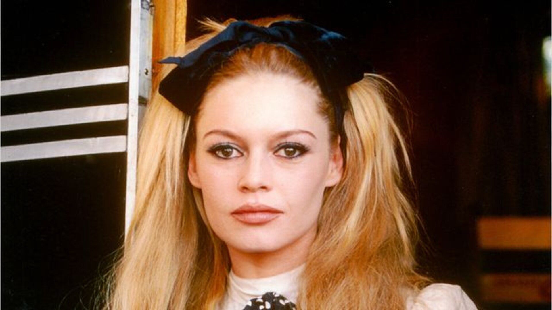 Warum Brigitte Bardot die Mode der Royals bis heute prägt