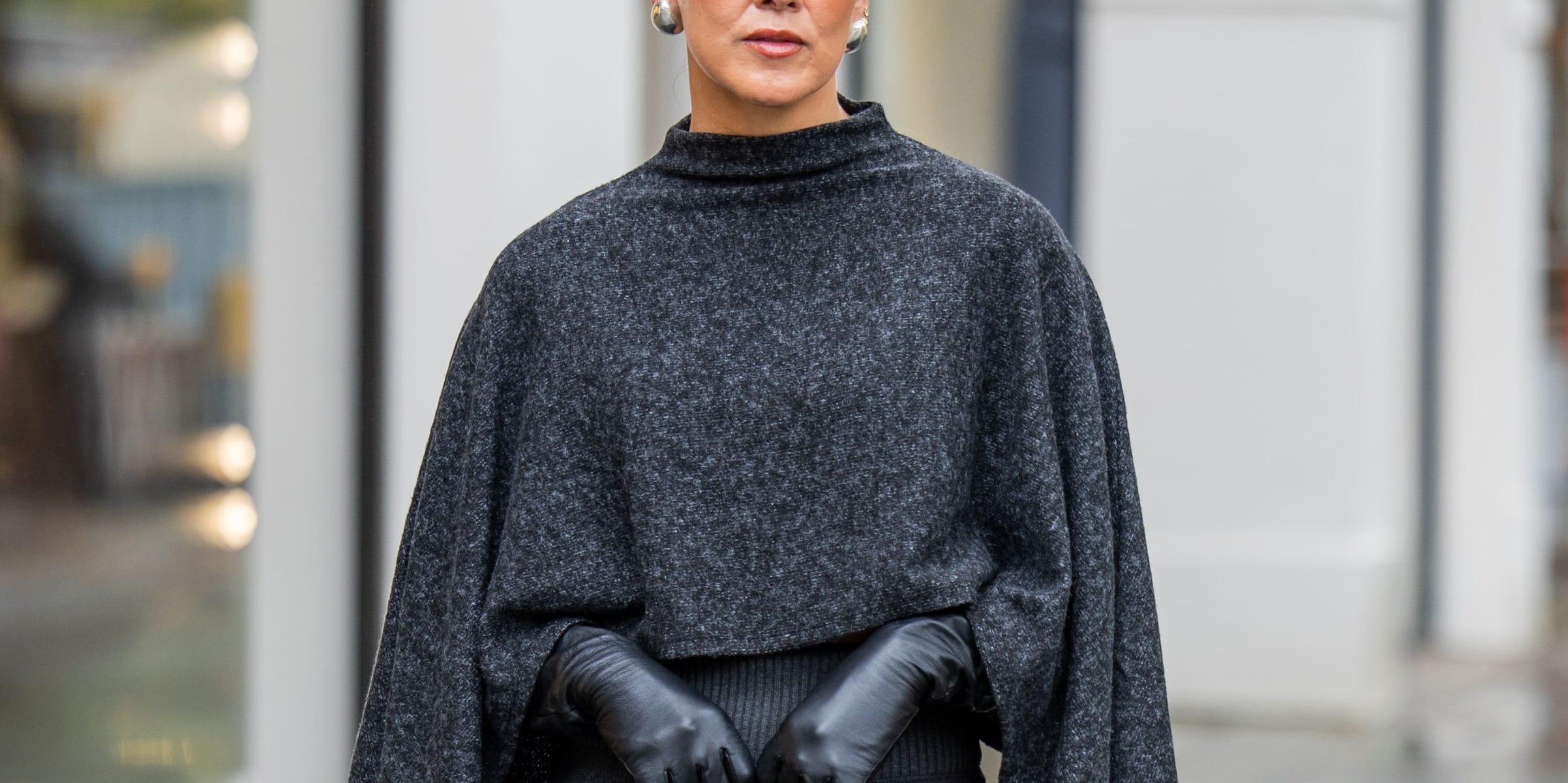 La capa de punto de Zara más vendida entre las clásicas para el 2026