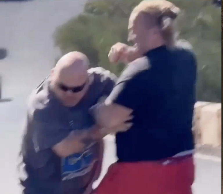 British tourists turn Tenerife road into boxing ring