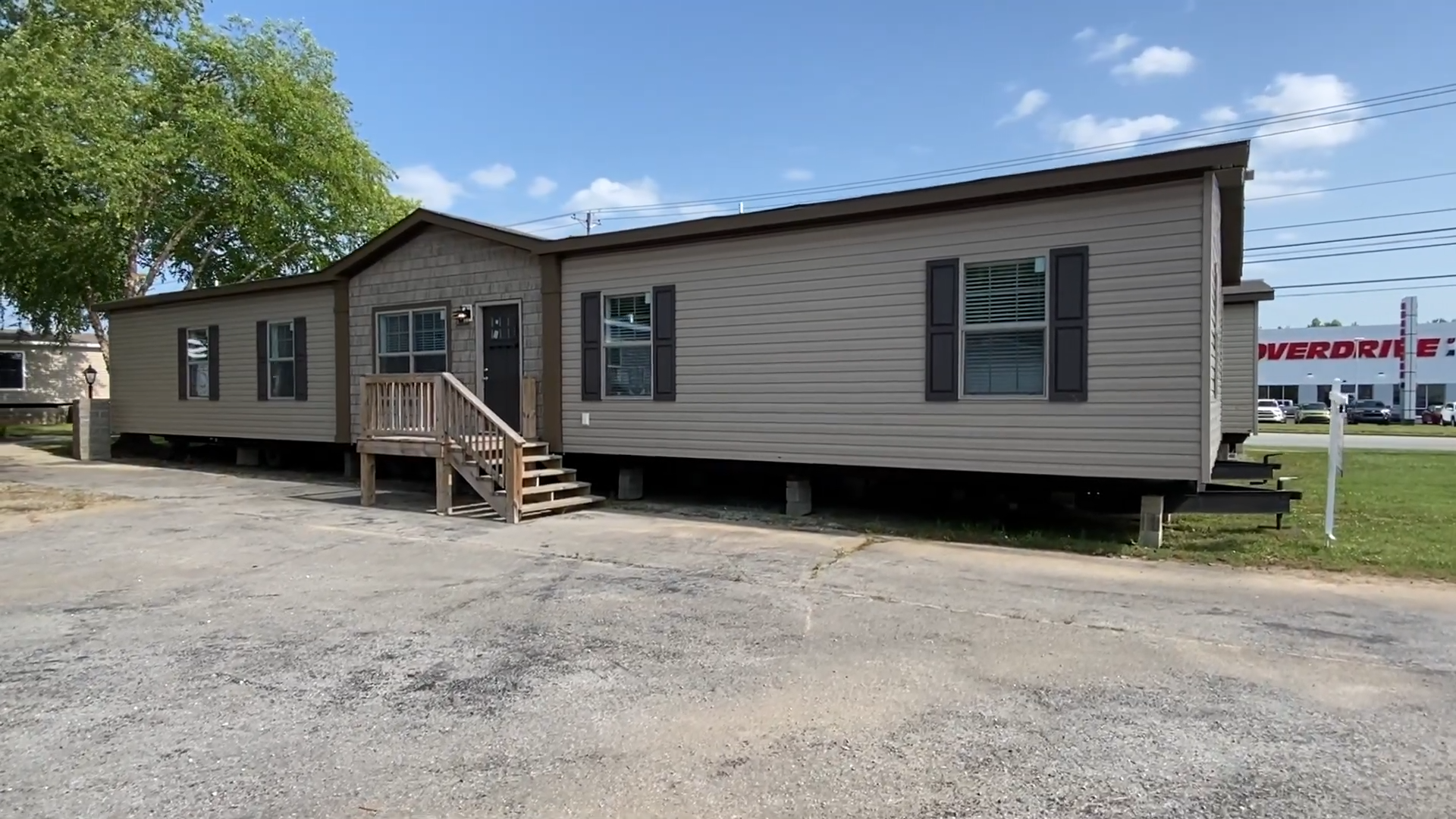 Heritage Grand by Giles Industries | 3 bed, 2 bath mobile house tour