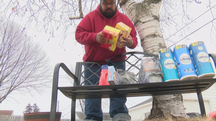 'Hope Fridge' mutual aid project fights food insecurity in Fox Valley