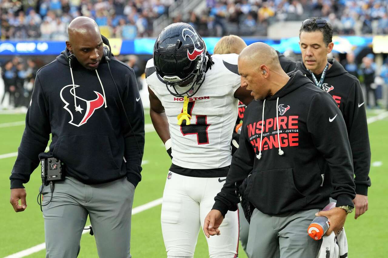 The Texans are playing their starters in season finale vs. the Colts ...