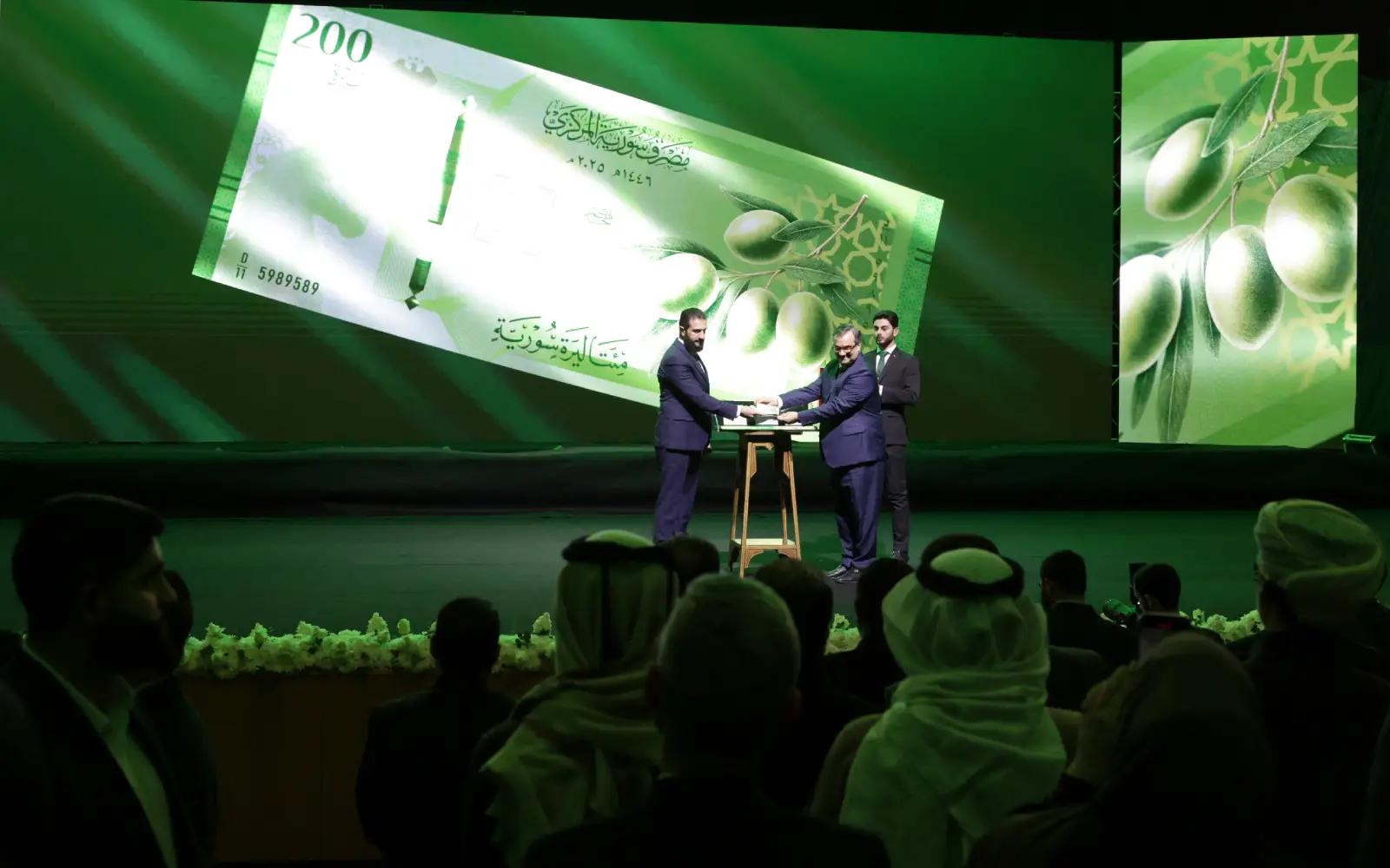 Syria reveals new post-Assad banknotes