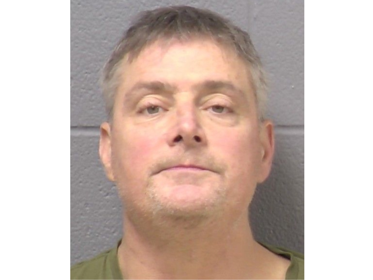 Man threatened to kill deputies, fired gun repeatedly in Homer Glen ...