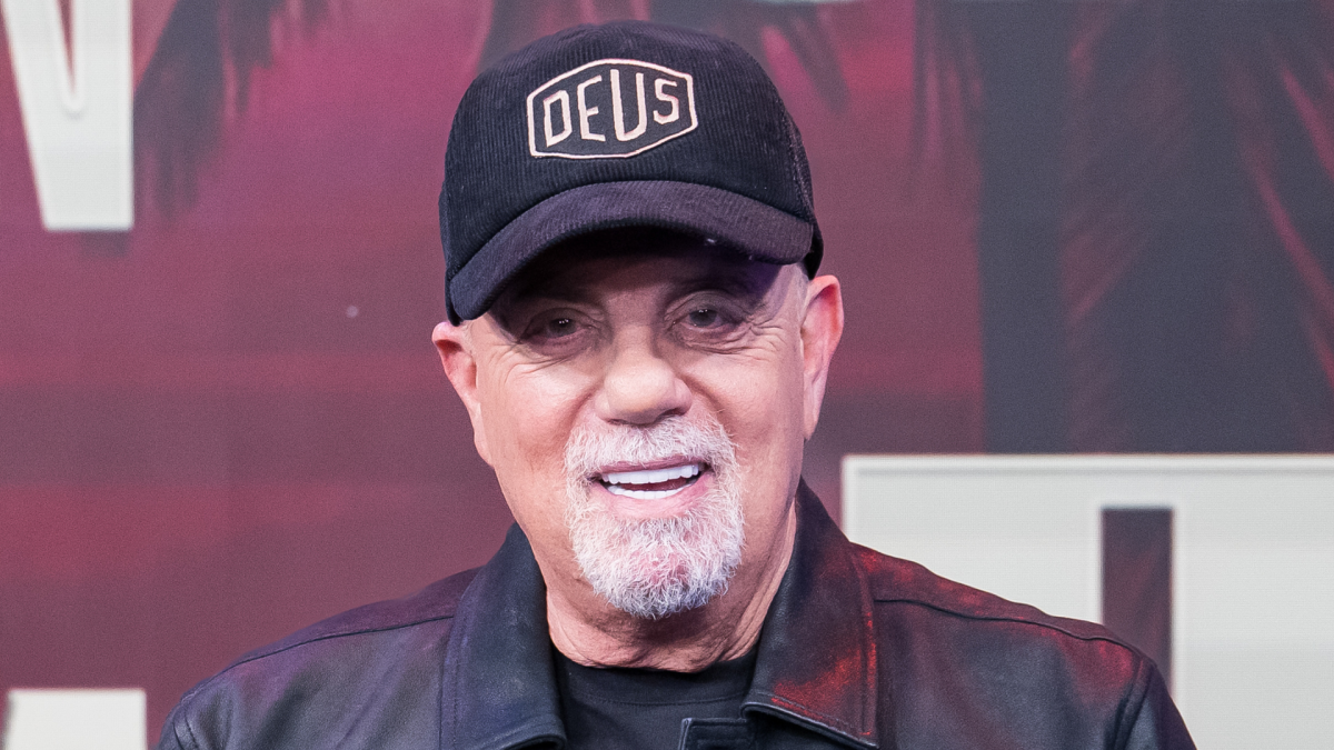 Billy Joel’s father-daughter photos have fans swooning