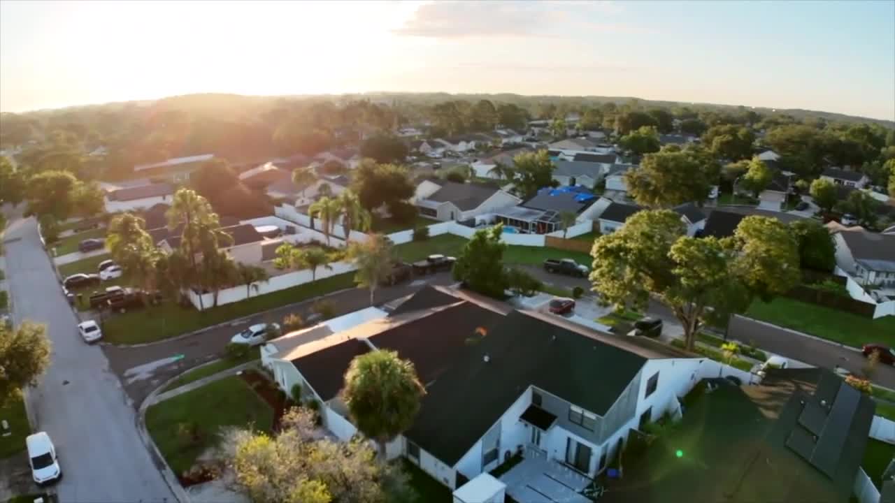 Naples residents weigh in on Florida bill that could let them dissolve ...