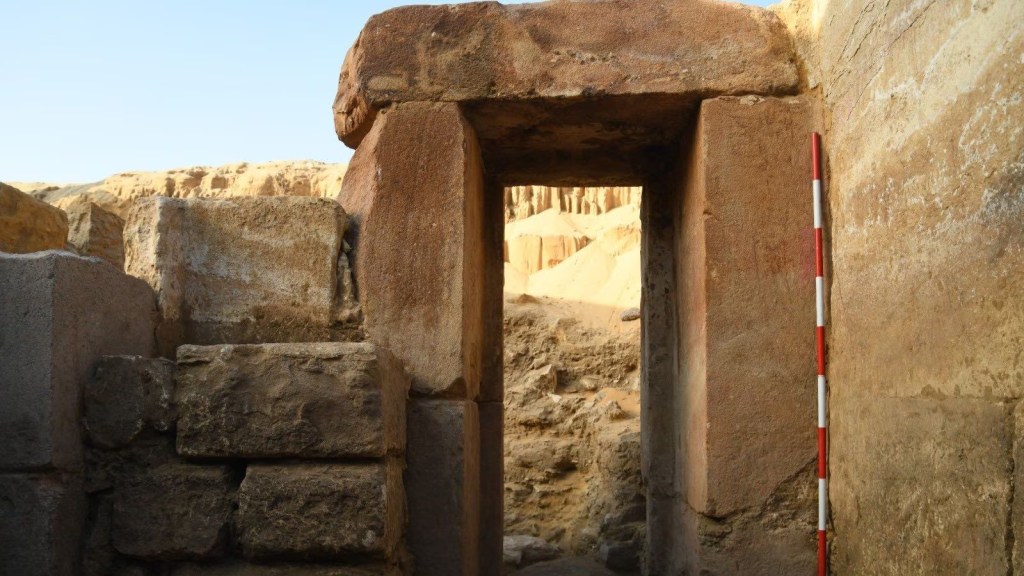 Newly unearthed solar temple in Egypt reveals one of the earliest ...