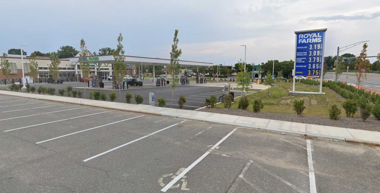 Maryland stabbing suspect fights for life after being run down minutes ...