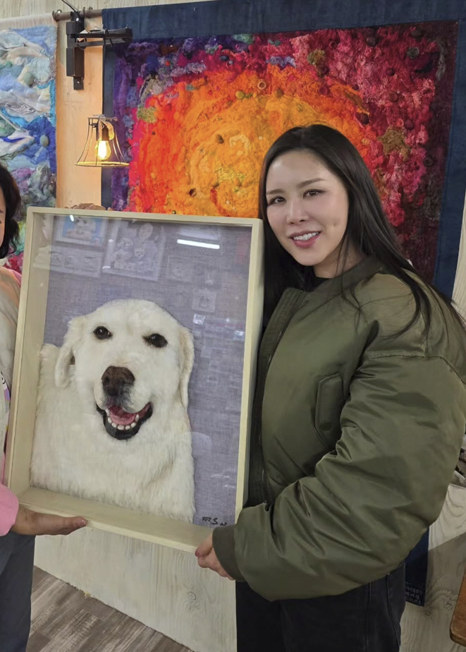 Chaerina, daughter, see you again after 4 months and have a happy and ...