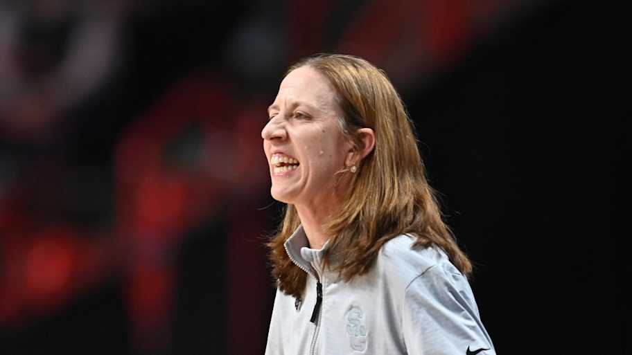 Lindsay Gottlieb doesn't hold back after USC’s road win at Nebraska