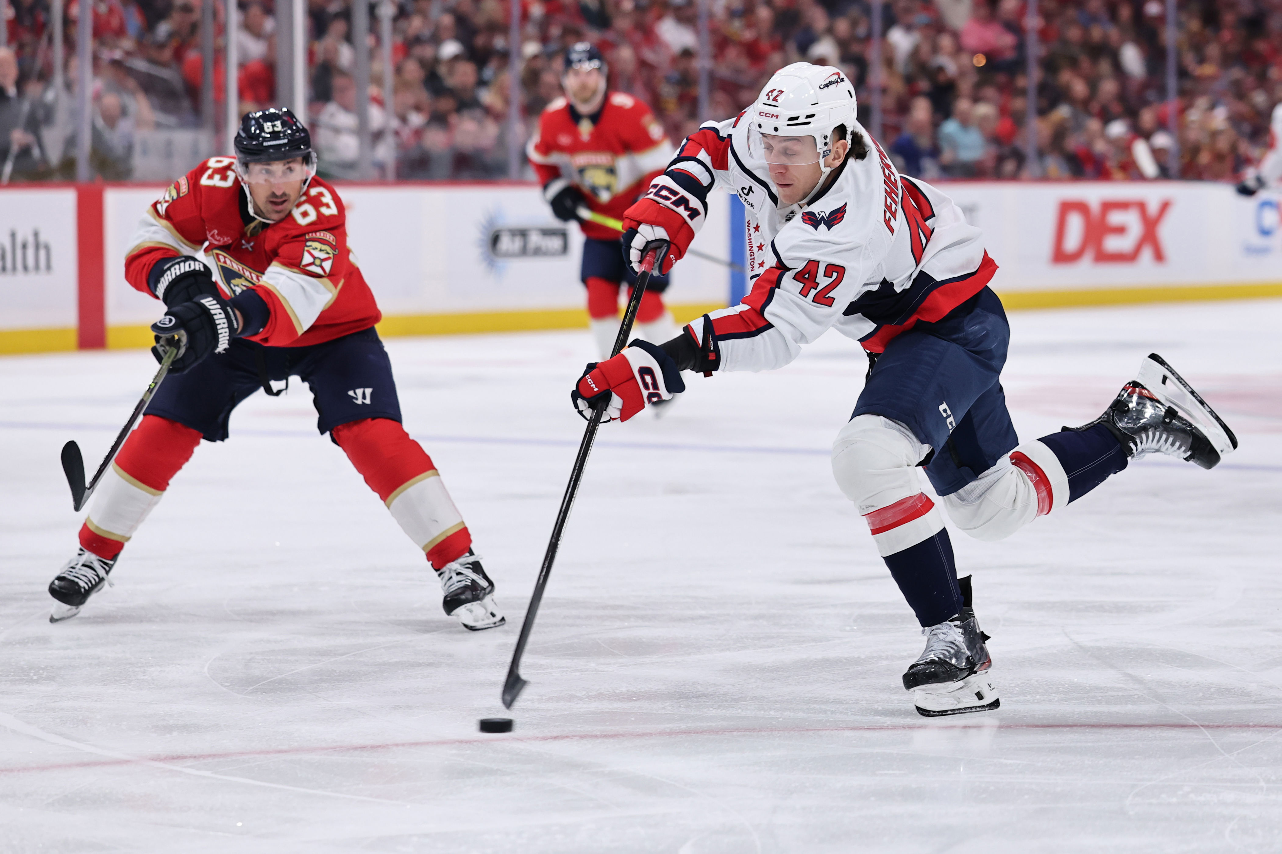 Caps and Panthers go back and forth, but the champs get the last laugh