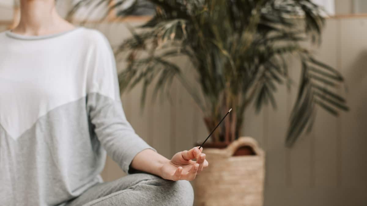 Calming the individual mind: Five meditative practices to reduce ...