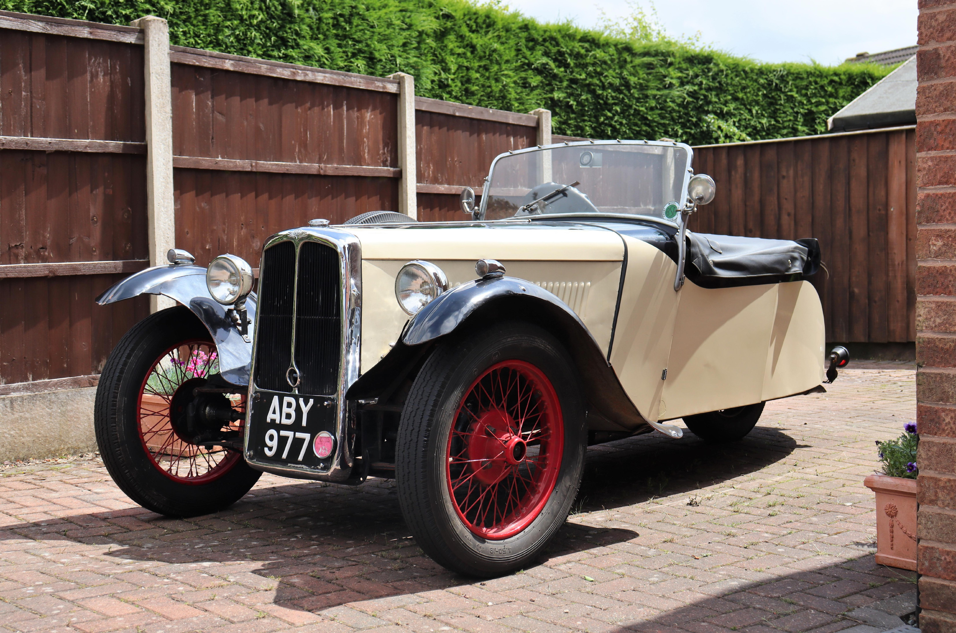 20 forgotten classic three-wheelers