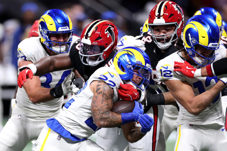 Rams-Falcons second-half discussion: What is happening to LA.?