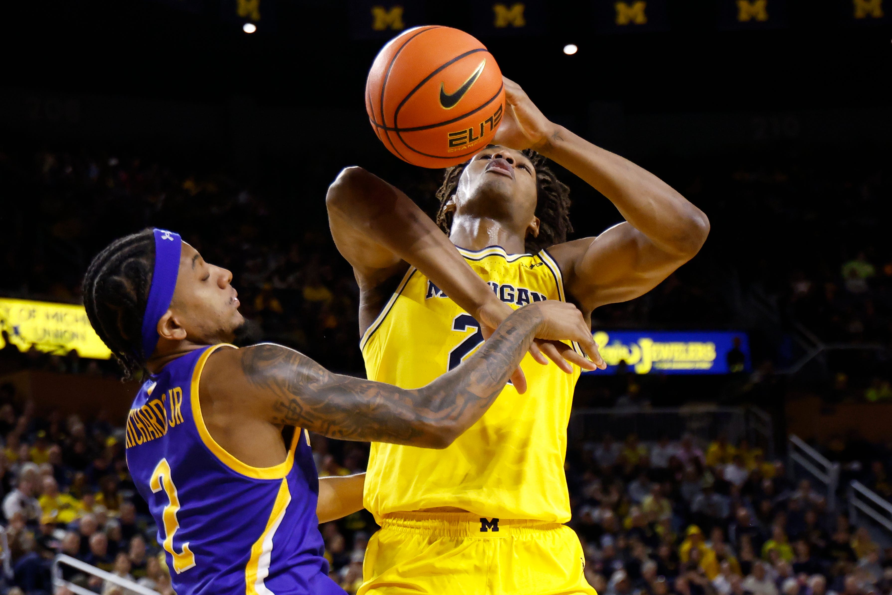 Michigan basketball mauls McNeese with 6th 100-point game in 7 tries