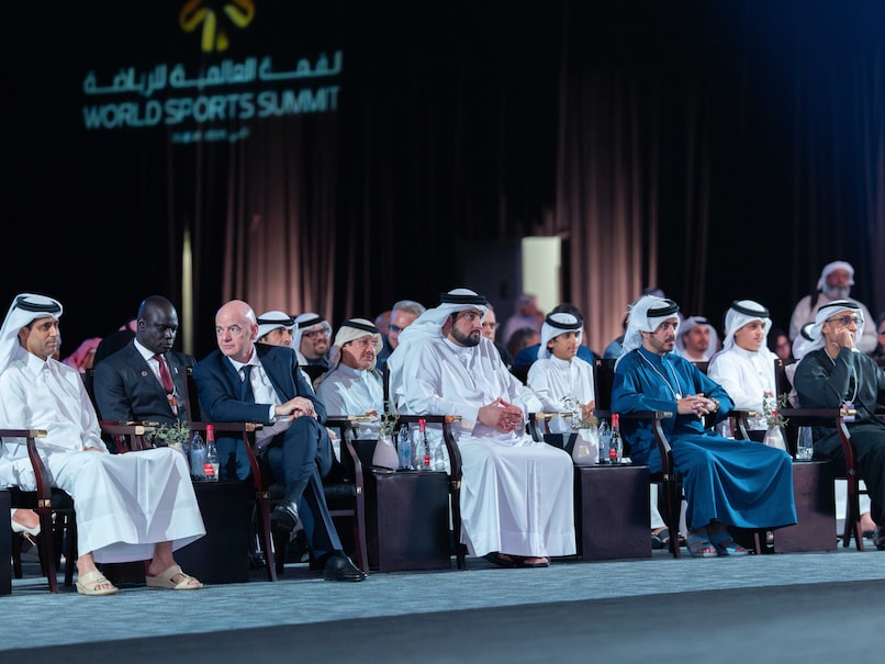 Hamdan bin Mohammed meets with FIFA president on the sidelines of the ...