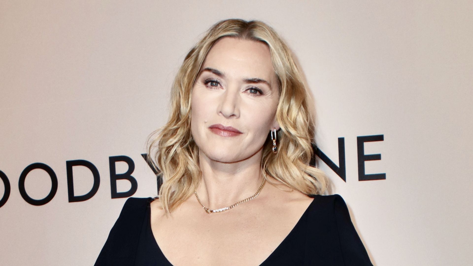Kate Winslet's new R-rated Netflix movie instantly becomes worldwide ...
