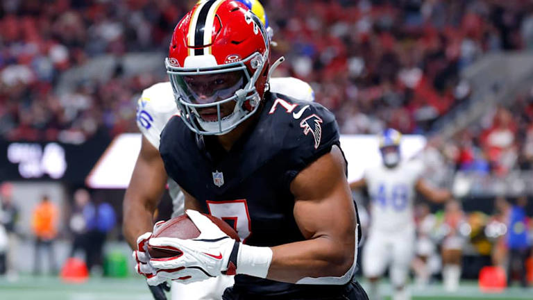 Bijan Robinson makes his OPOY case by breaking long-time Falcons record