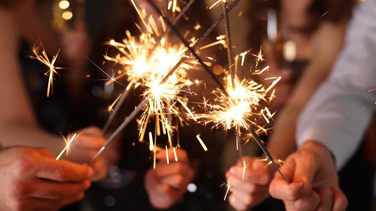 No sparklers, fireworks allowed for New Year's Eve under burn bans ...